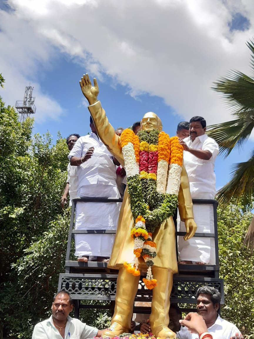 என்று தீருமோ கோஷ்டி பூசல் … : காரைக்குடியில் ராஜீவ் நினைவு தினம்: இரு ...